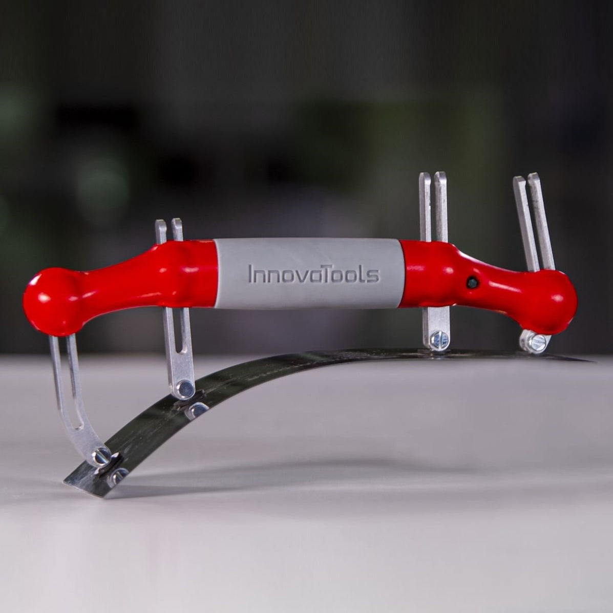 Radius Adjustable Finishing Curved Trowel | InnovaTools MultiTrowel ...